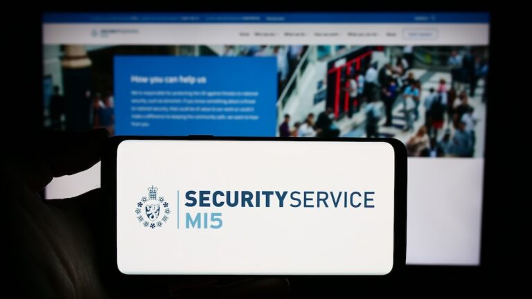 MI5 Warns Lawmakers That Chinese Spies Are Trying to Reach Them via ...